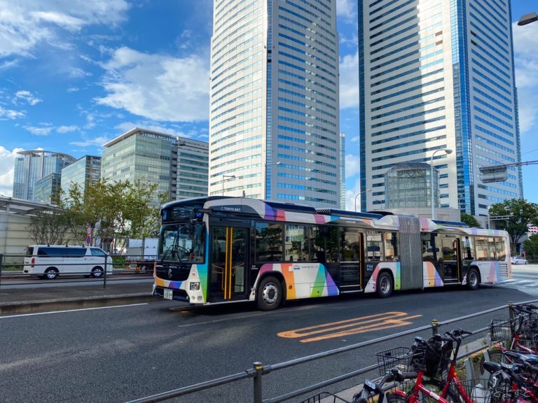 東京BRT、運行ルートと停留所・時刻表まとめ！新橋〜晴海の所要時間はわずか10分 | とよすと - 毎日更新！豊洲エリアの今がわかる地域情報サイト